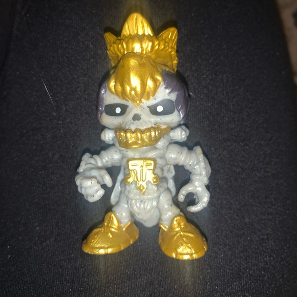 moose toy | Toys | Treasure X Dino Gold Dissection Exclusive Hunter ...